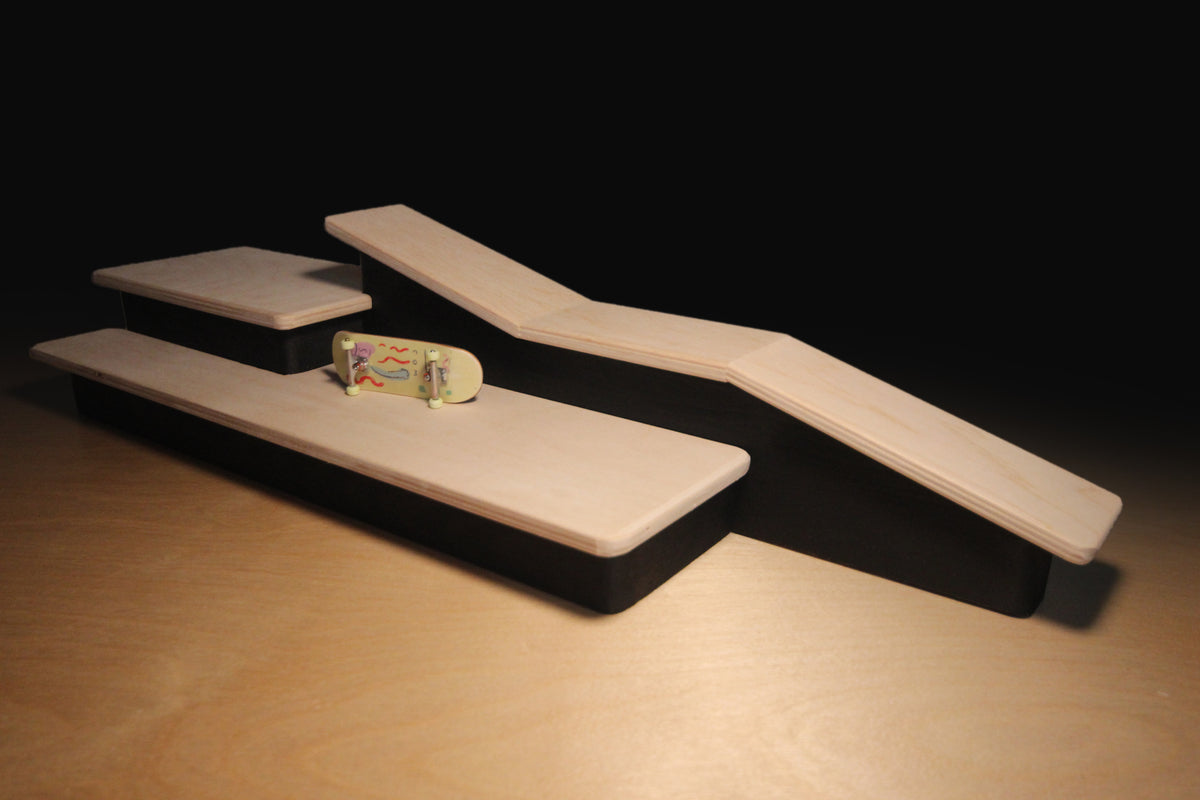 Battleship Plaza – Ark Fingerboard Ramps